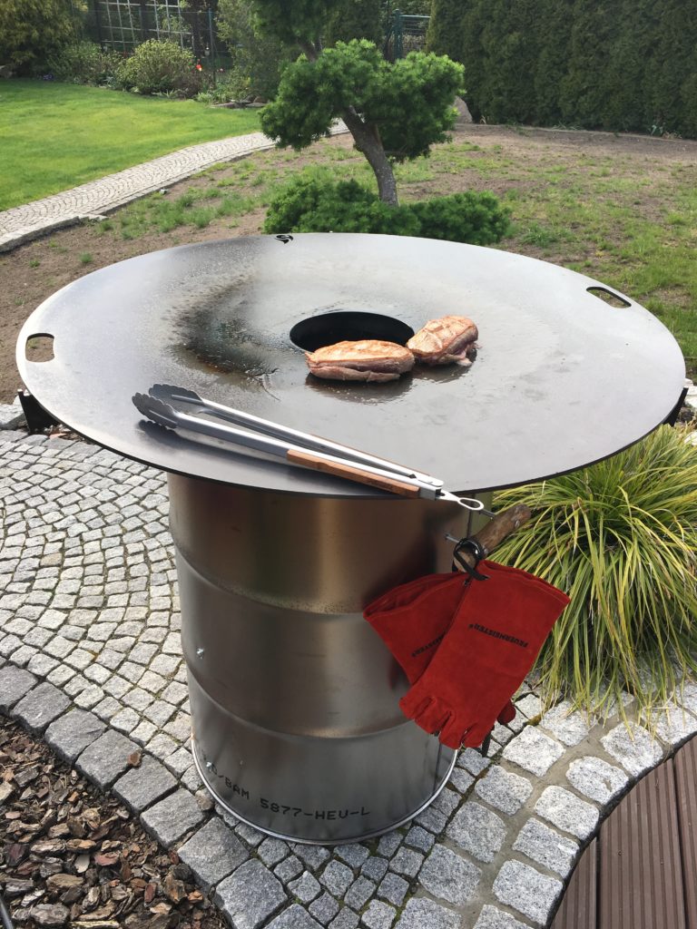 Projekt - Grilltonne mit Feuerplatte - GoGrillaz BarbieQ